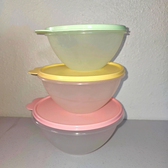 Tupperware | Kitchen | Tupperware Bowls | Poshmark